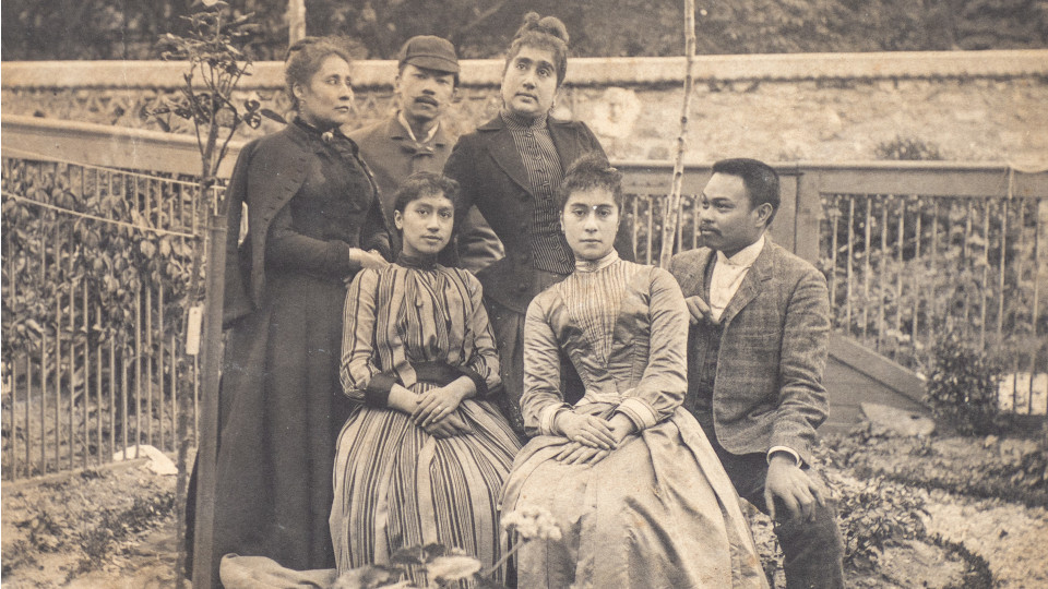 Antonio Luna's ex-fiancé Nellie Boustead and Jose Rizal